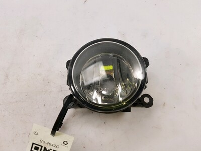 Right front fog light used - Ford FIESTA - 1209177 - GPA