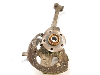 Left steering knuckle used - Porsche MACAN - 95B407253F - GPA