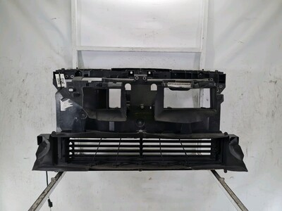 Front cowling used - Renault MEGANE - 625005741R - GPA