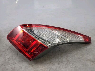 Right hatchback boot light used - Renault MEGANE - 265500009R - GPA