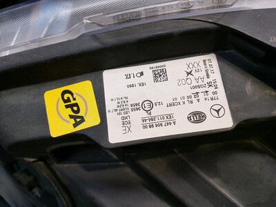 Right headlight used - Mercedes VITO EXTRA LONG - 4479065300 - GPA