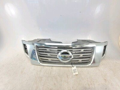 Grille used - Nissan NAVARA PICKUP - 62310-5JU1C - GPA