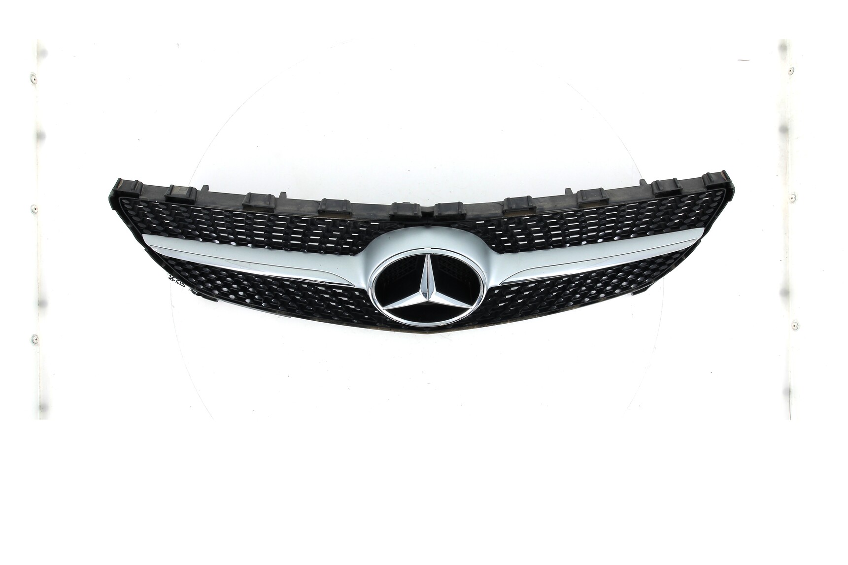 Grille used - Mercedes CLASSE A - 1768807600 - GPA