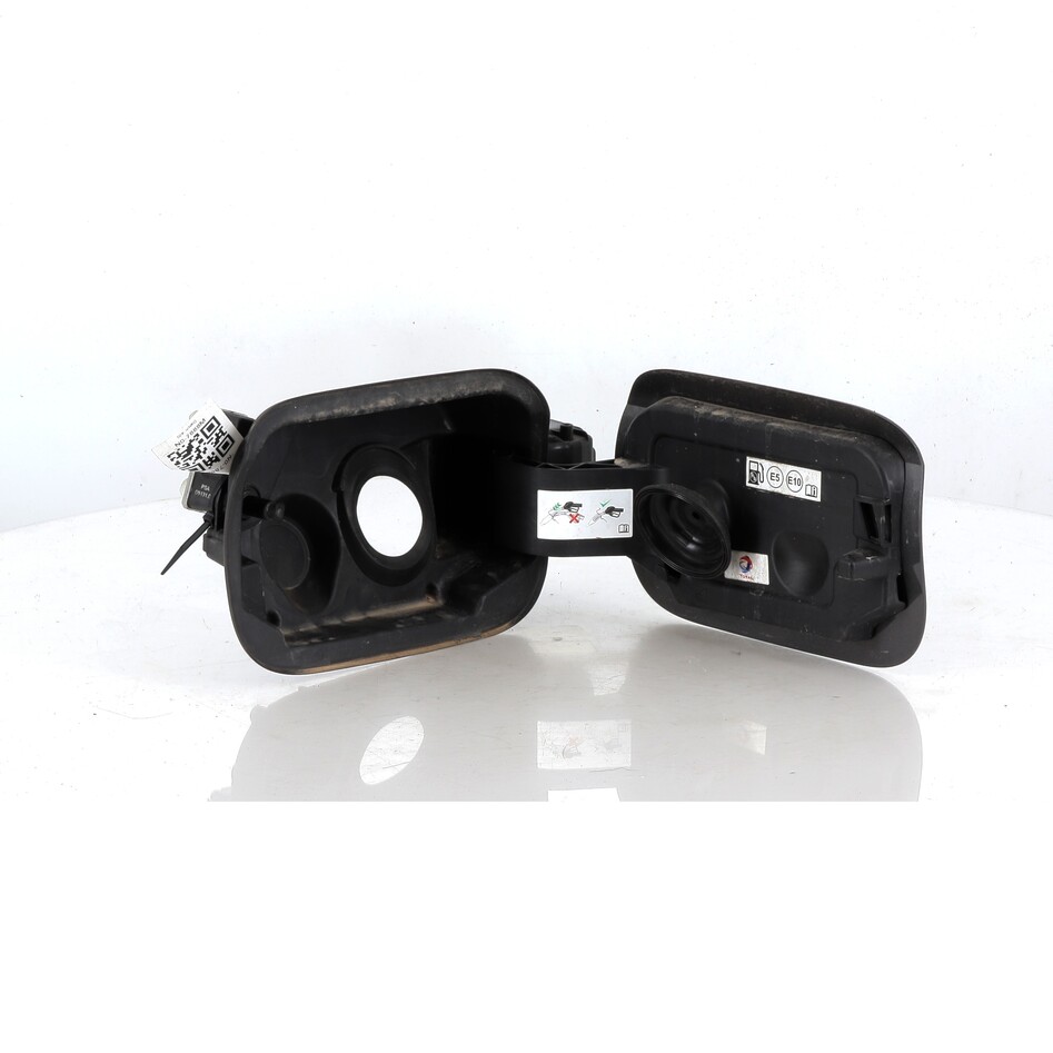 Fuel door used - DS DS7 - 9817470980 - GPA